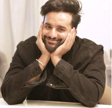 Fukra Insaan: Bio, Age, Height, Brother, Girlfriend And Net worth ...